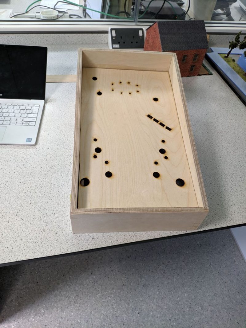 Making a mini pinball machine – Dominic Dale