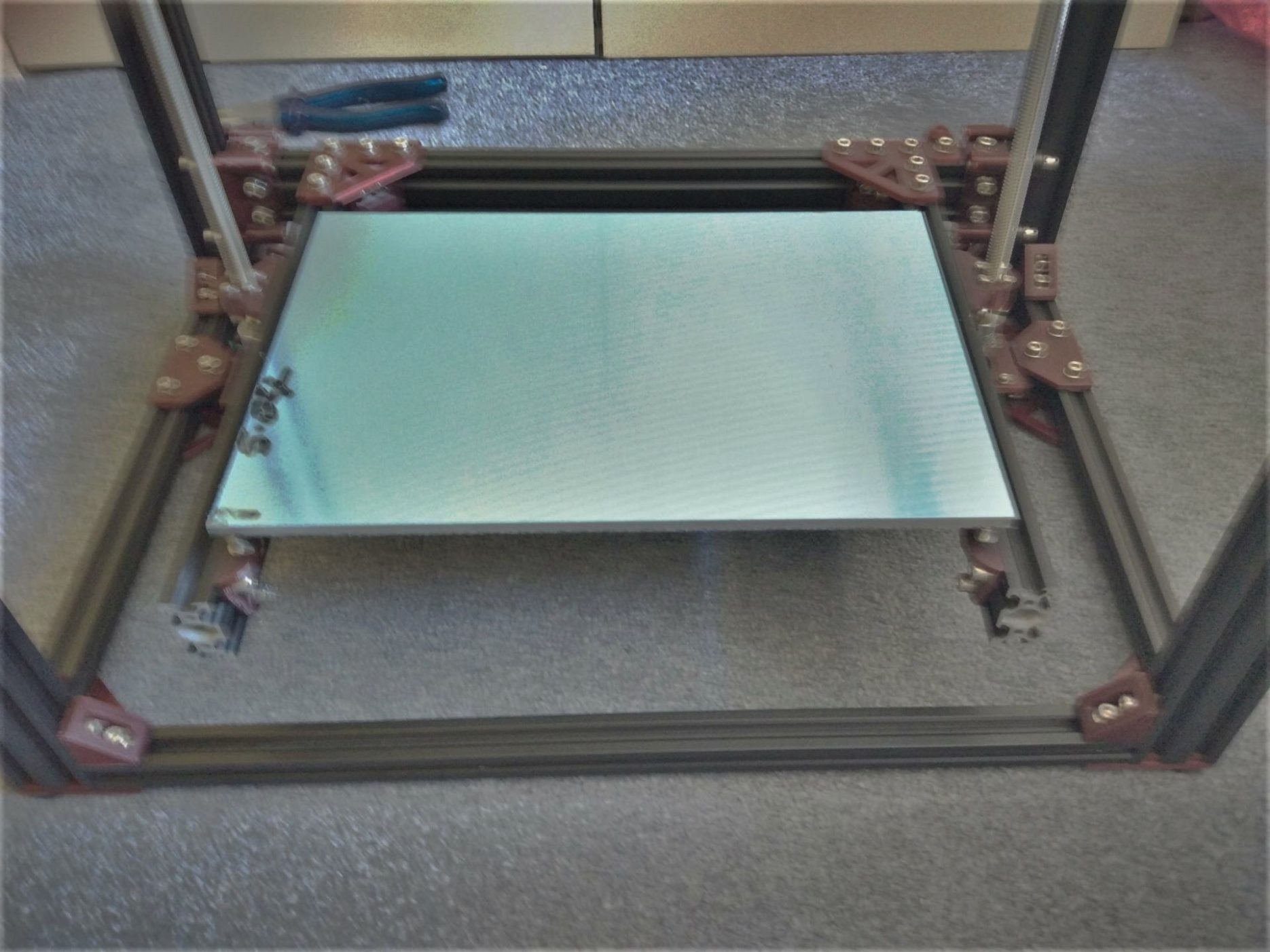 Building a “D-Bot” 3D printer – Dominic Dale