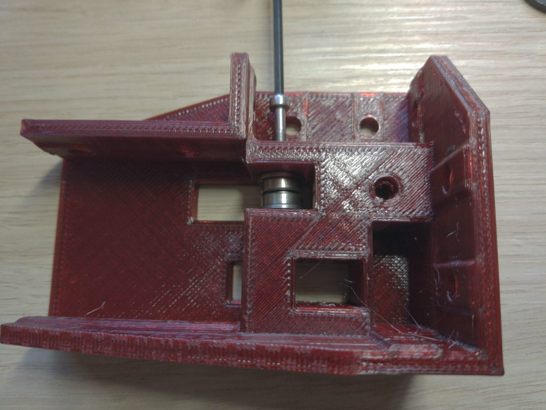 Building a “D-Bot” 3D printer – Dominic Dale