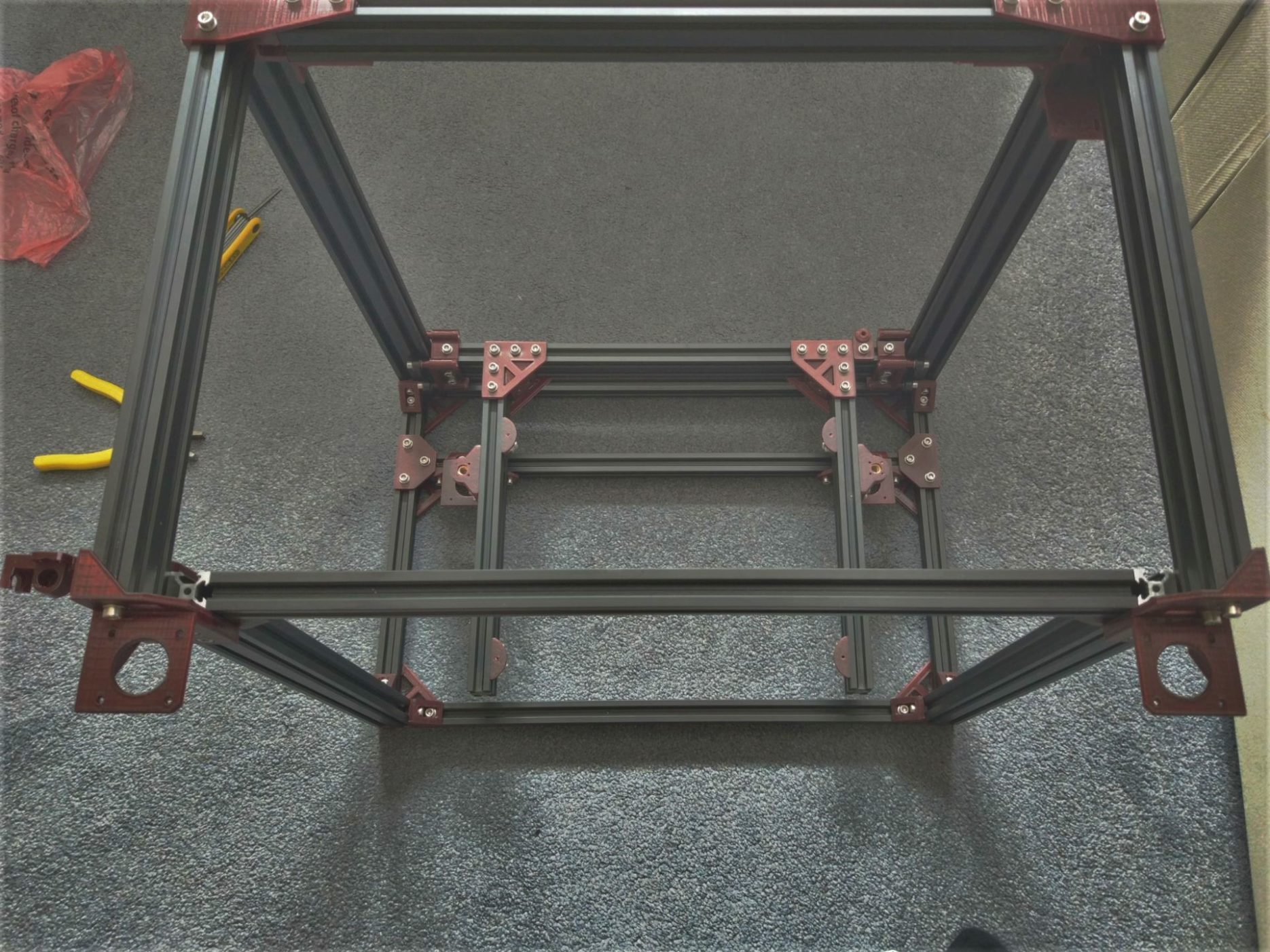 Building a “D-Bot” 3D printer – Dominic Dale