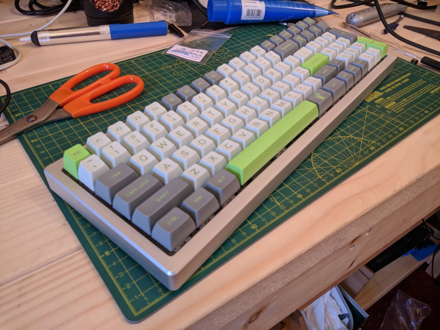 Custom keyboard build log – Dominic Dale